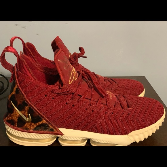 Nike | Shoes | Lebron 6s Size 12 | Poshmark